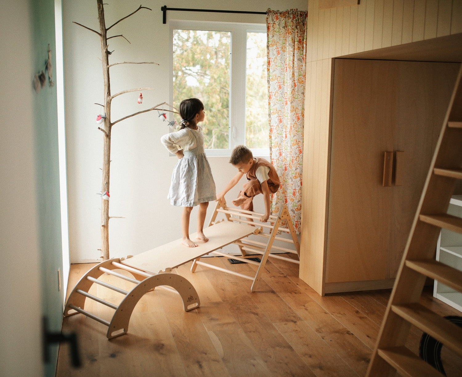 Rocking & Climbing Arch – Kinderfeets US